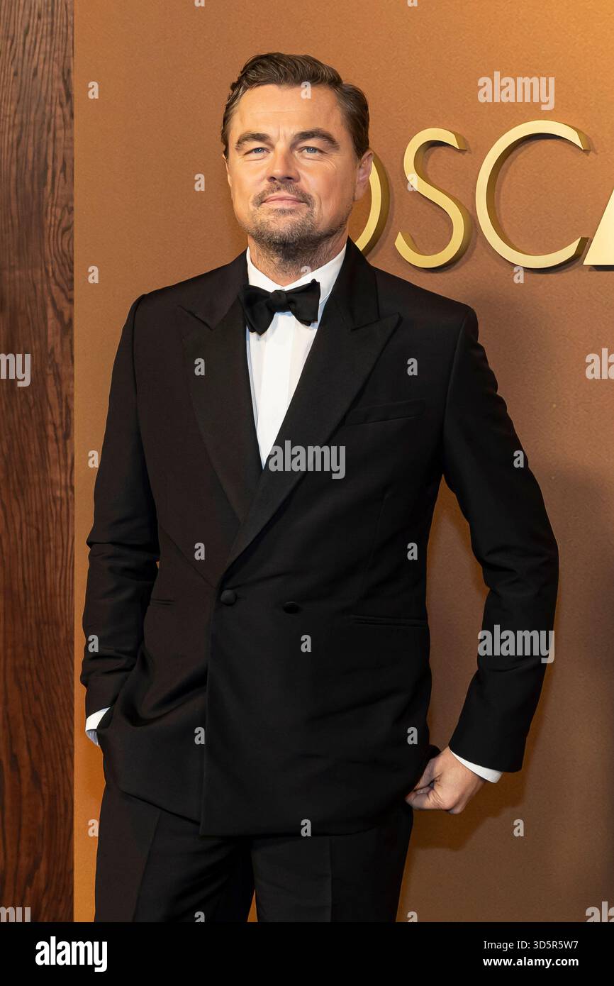 Leonardo DiCaprio attends the arrivals of the 16th Governors Awards at ...