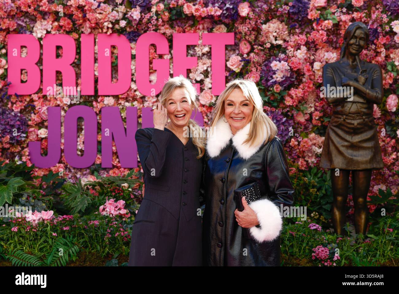 Renee Zellweger, left, and writer Helen Fielding pose for photographers ...