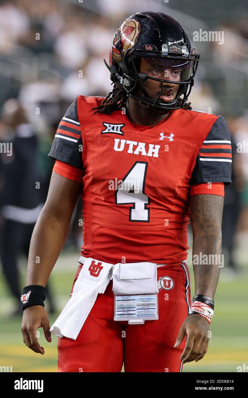 WACO, TX - NOVEMBER 15: Quarterback Devon Dampier #4 of the Utah Utes ...