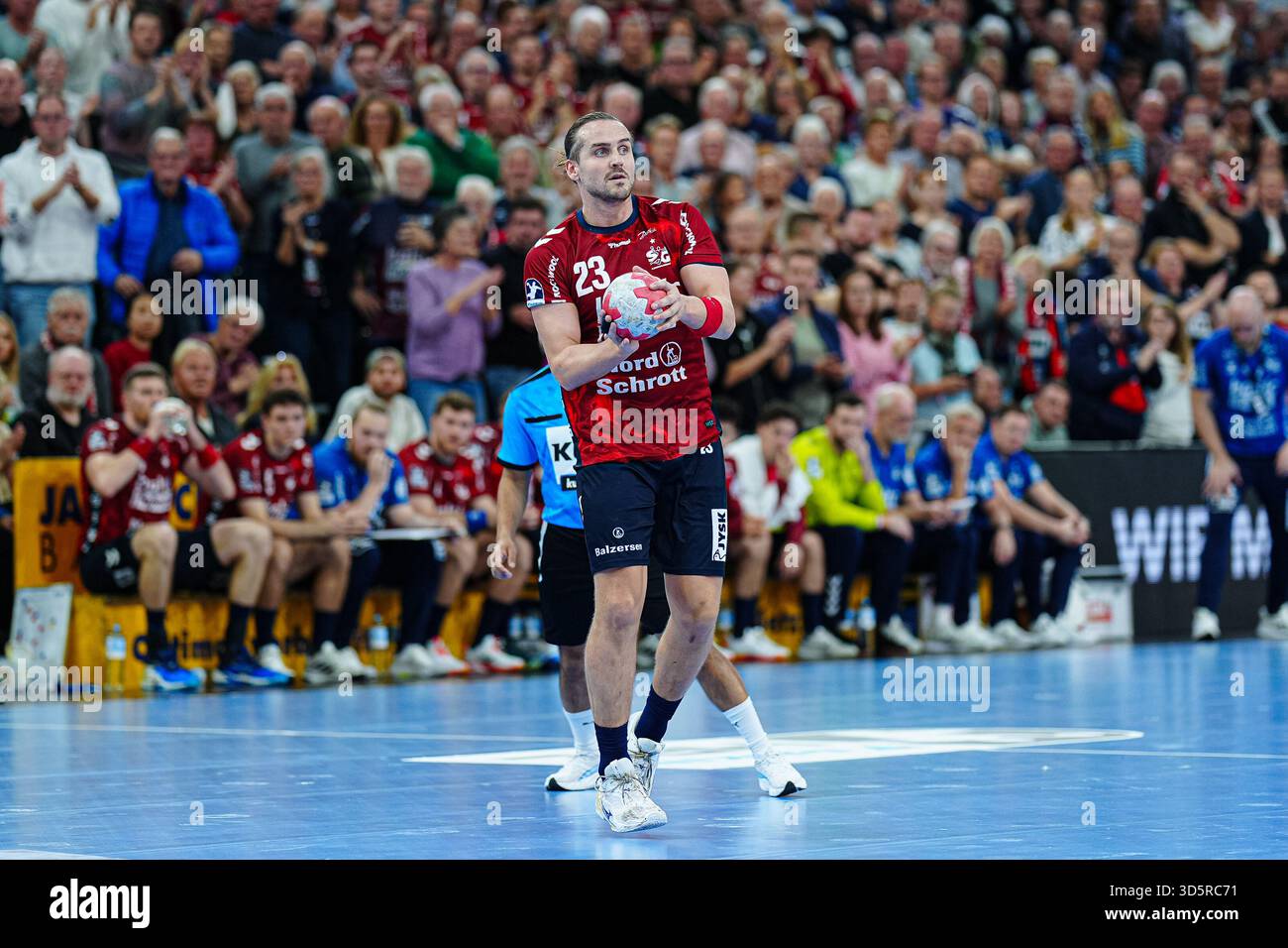Kent Robin Toennesssen (SG Flensburg-Handewitt, #23) GER, SG Flensburg ...