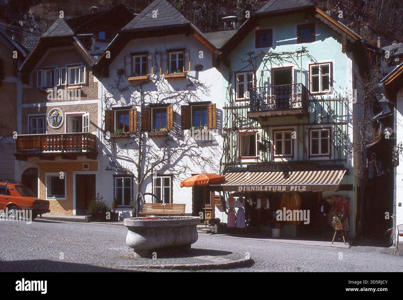 Dirndlstube pilz hi-res stock photography and images - Alamy