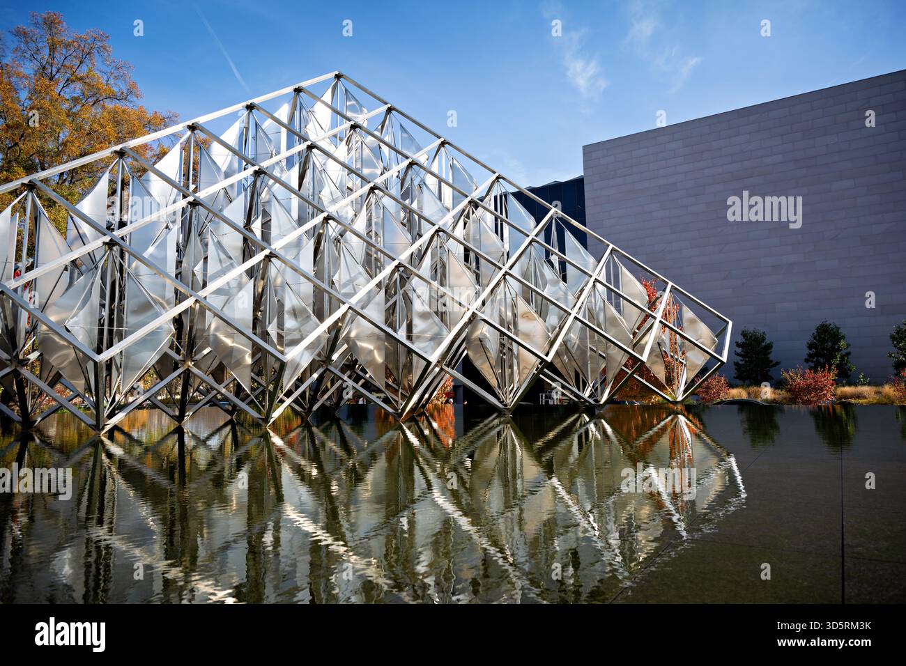 Steel art located on hi-res stock photography and images - Alamy