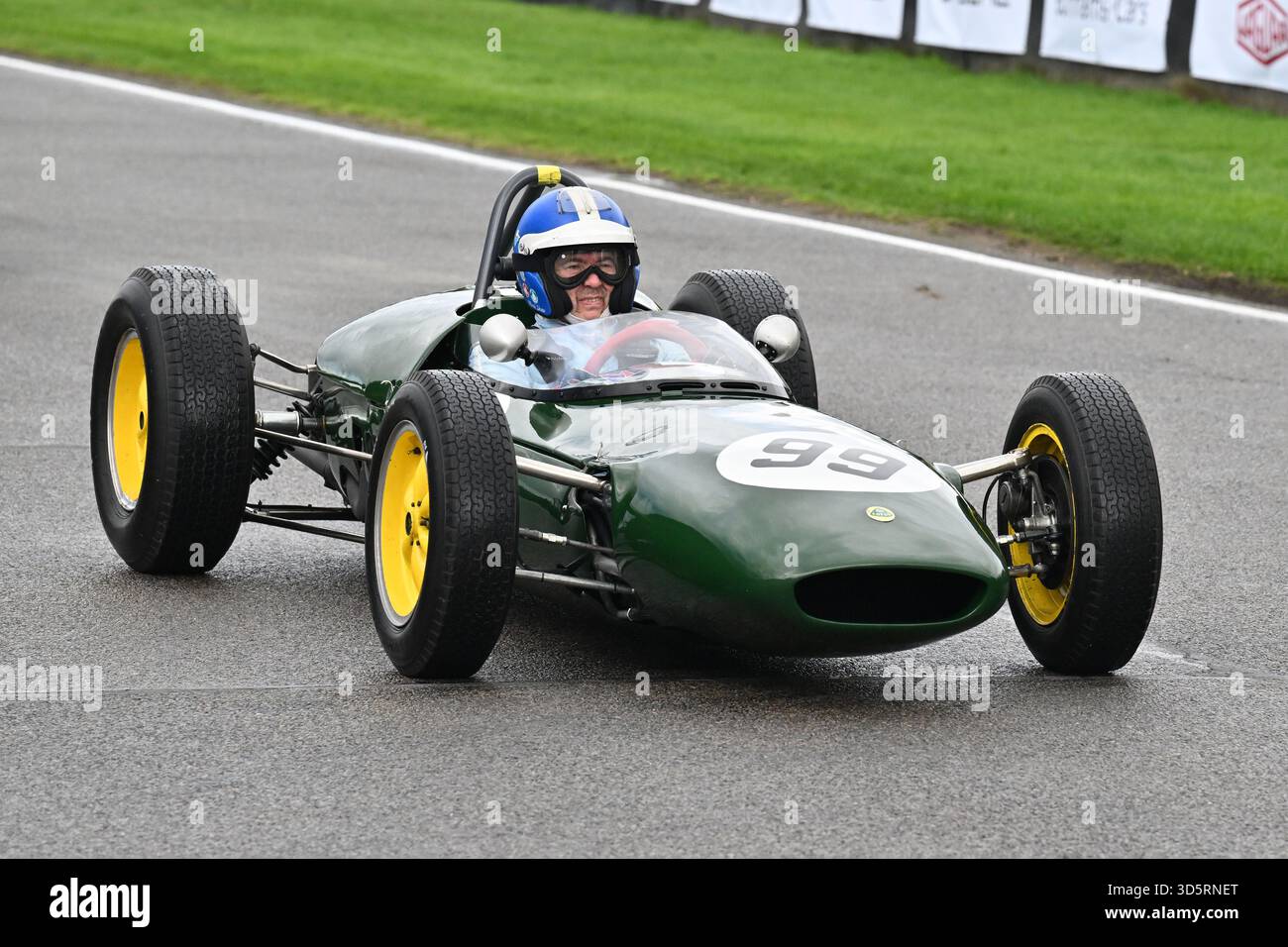Mark Shaw, Lotus-Climax 21, Jim Clark Celebration, a parade of cars ...