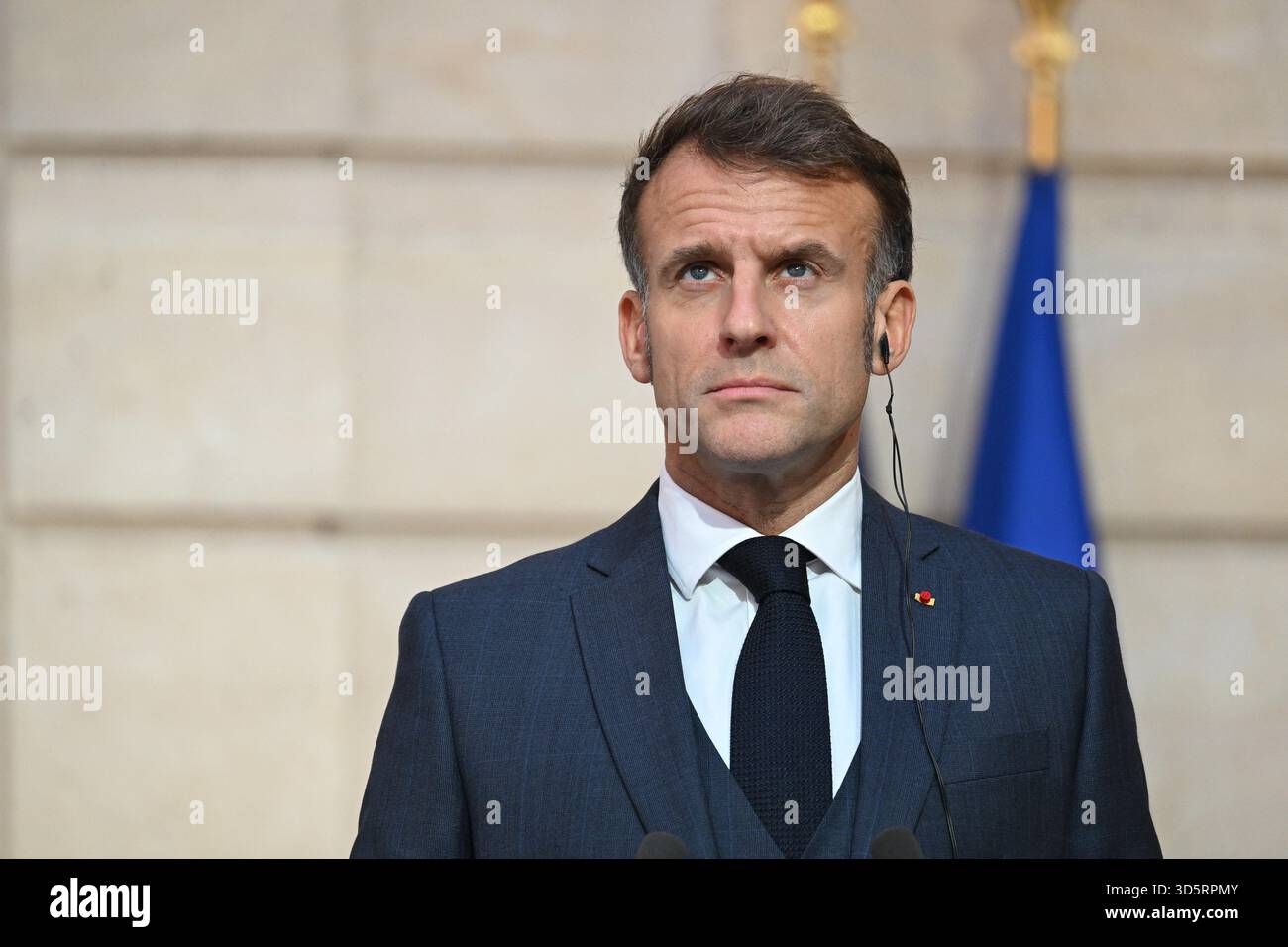 France's President Emmanuel Macron and Ukraine's President Volodymyr ...