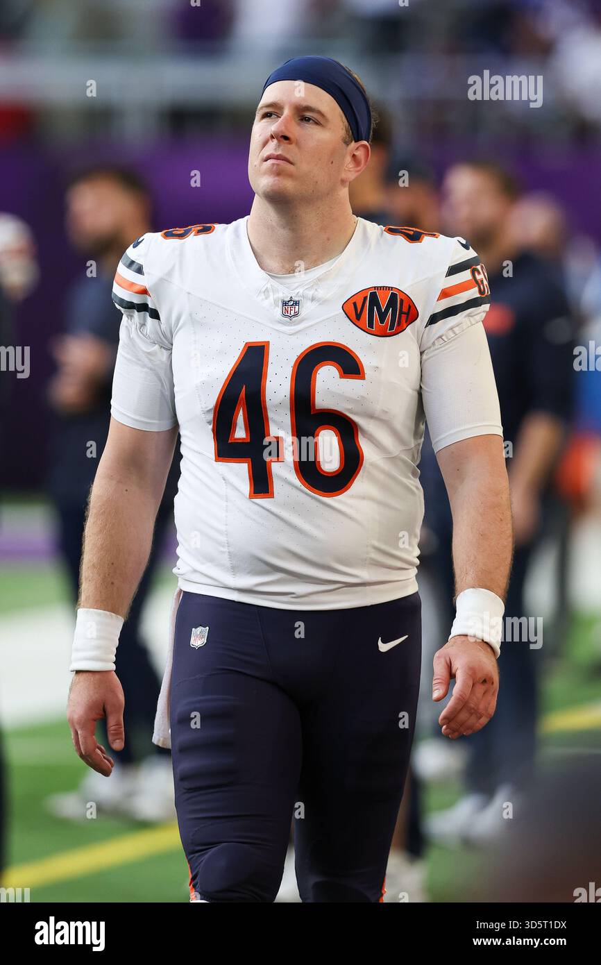Chicago Bears long snapper Scott Daly walks on the sideline during the ...