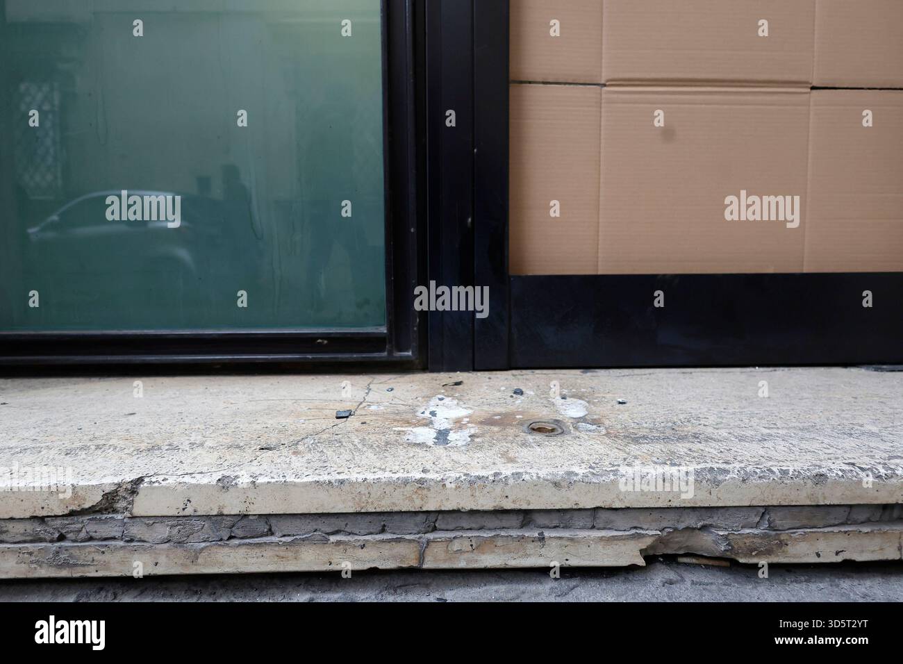 Furto con scasso nella sede di Louis Vuitton tra via dei Condotti e via ...