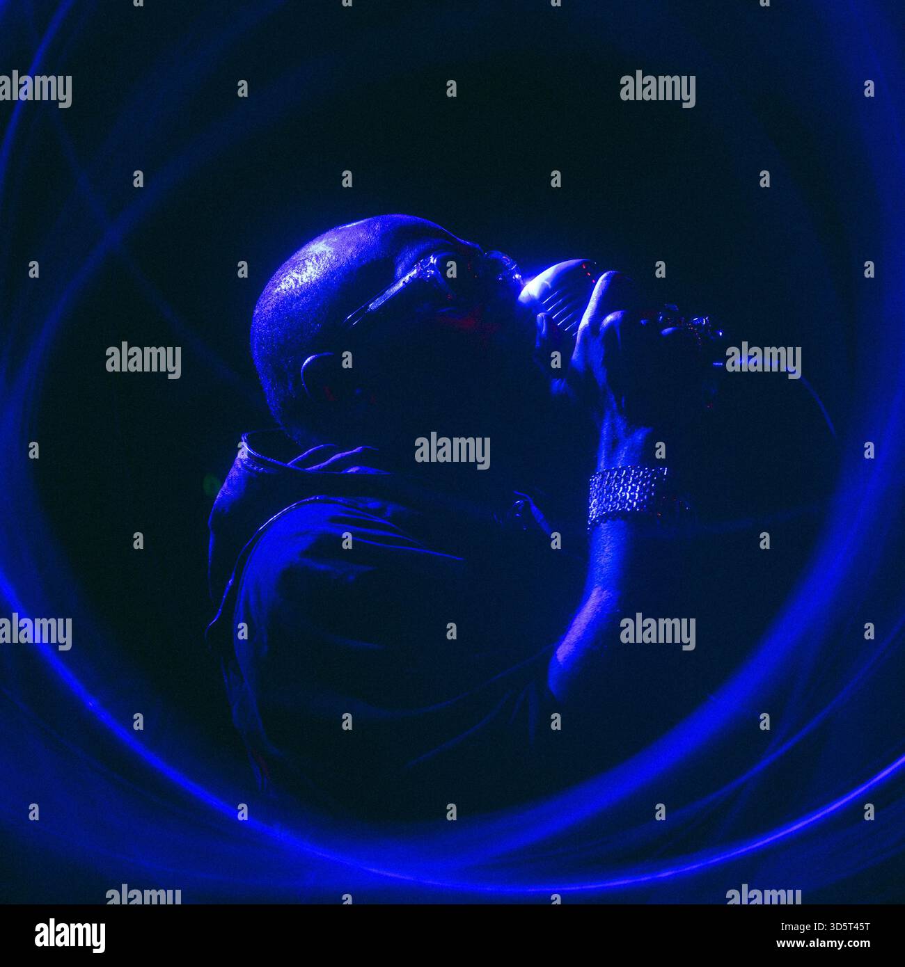 02 Acaedmy, Birmingham, UK, 16th November 2025, Iconic Hip Hop Duo of ...