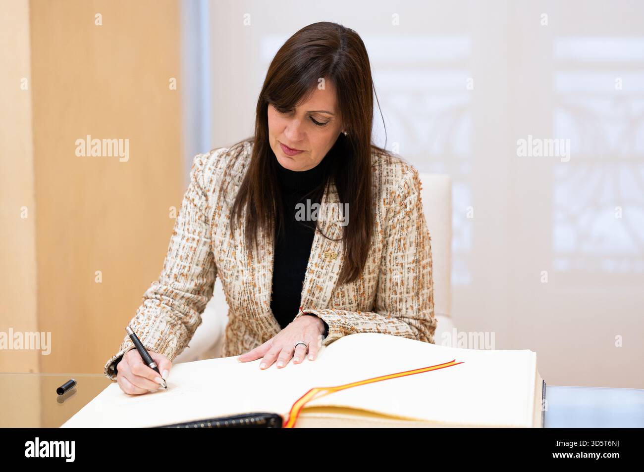 University of Florida President Jeanette M. Nunez meets with the ...