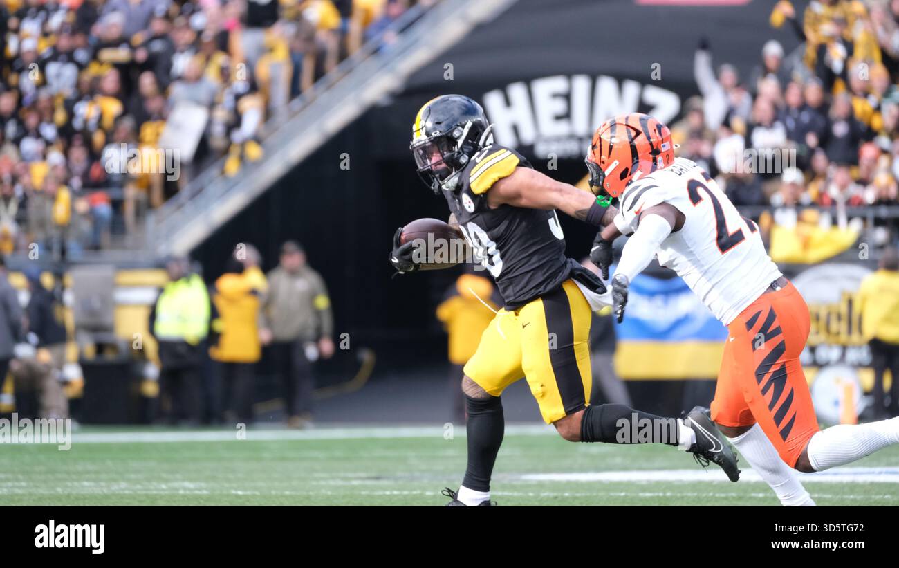 Nov 16, 2025: Jaylen Warren #30 during the 2025 Steelers vs Bengals ...
