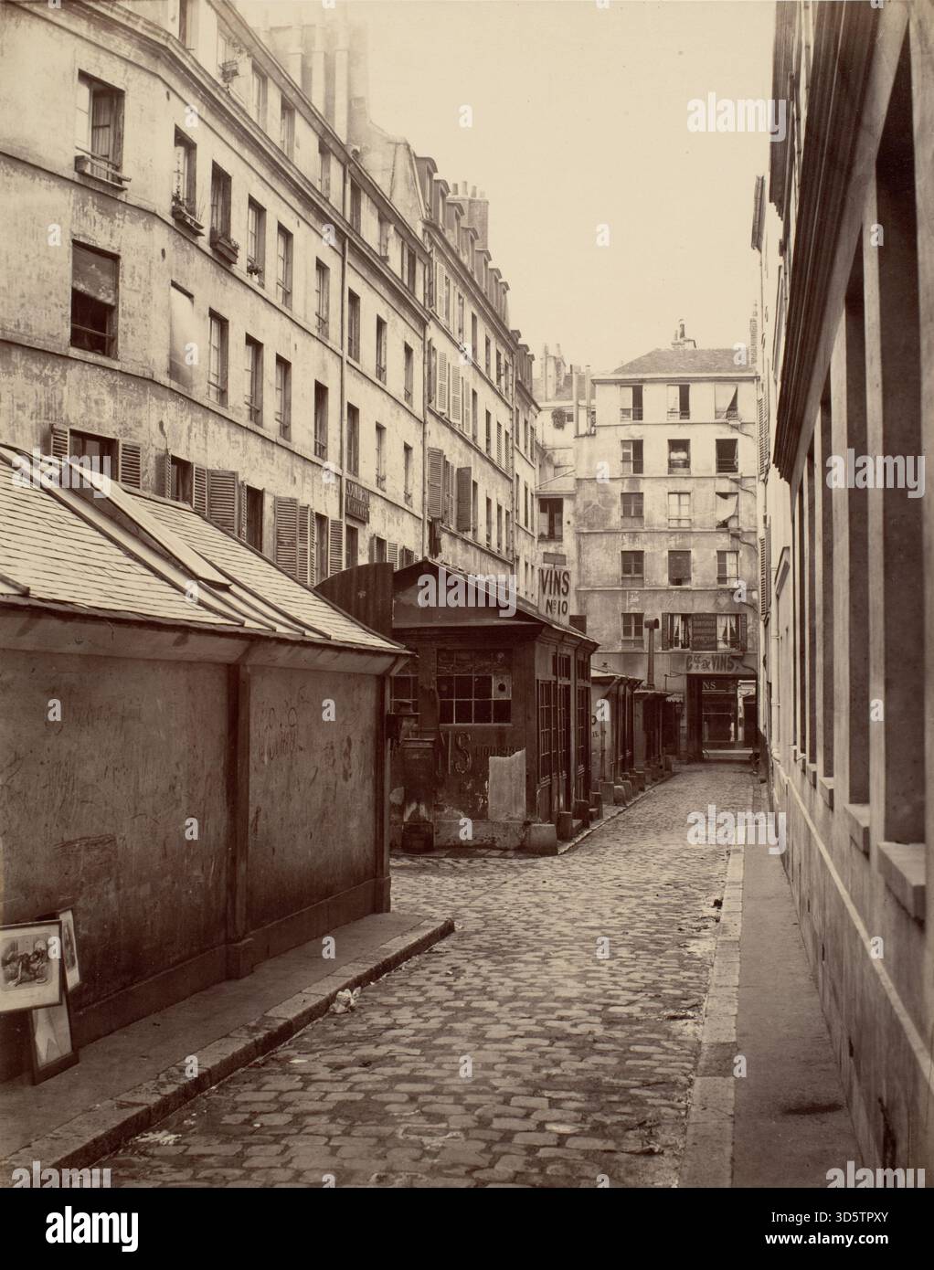 Passage des Deux-Soeurs, photographed by Charles Marville circa 1867 ...