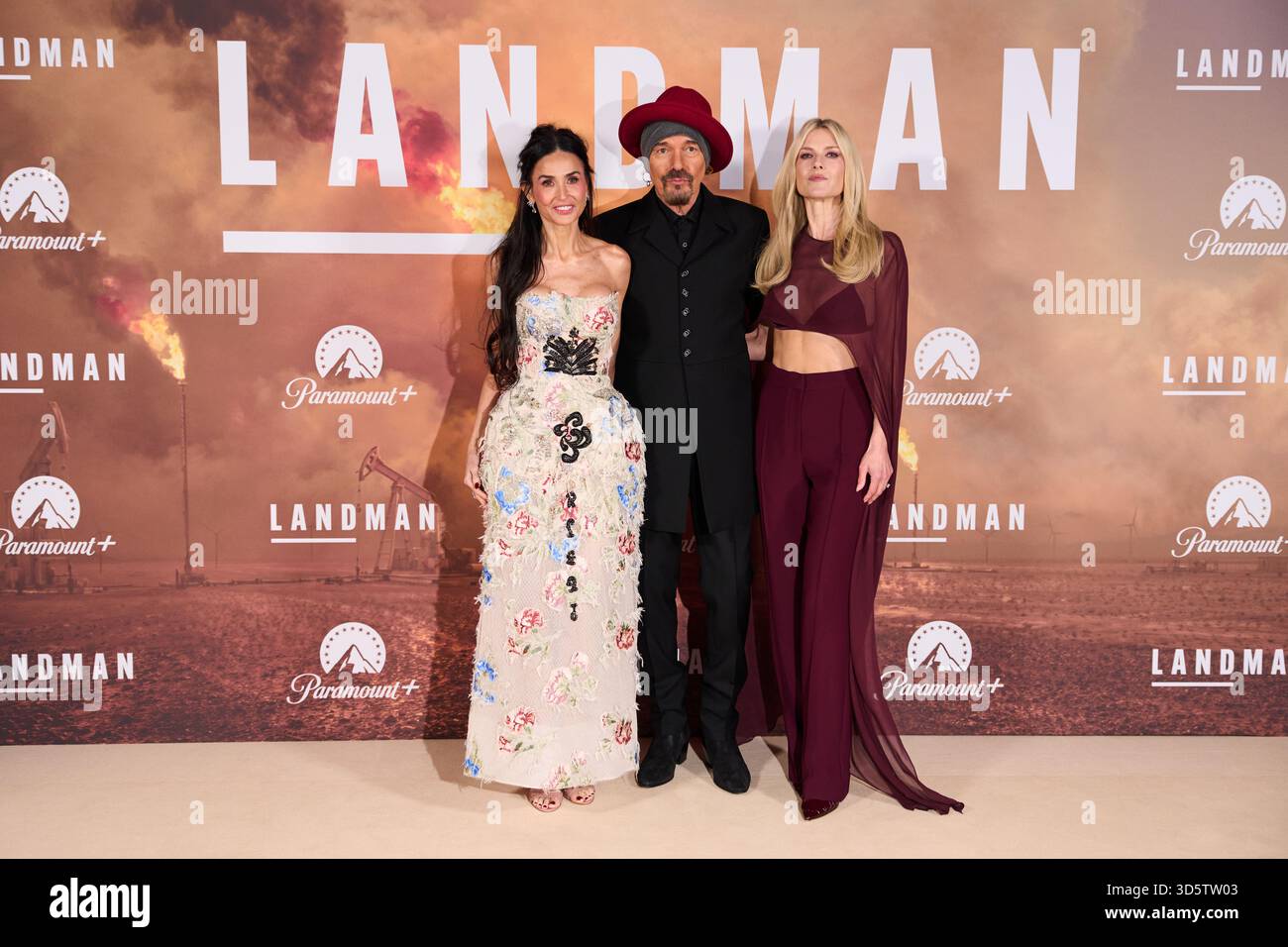 Demi Moore, Billy Bob Thornton, Ali Larter pose for photographers upon ...