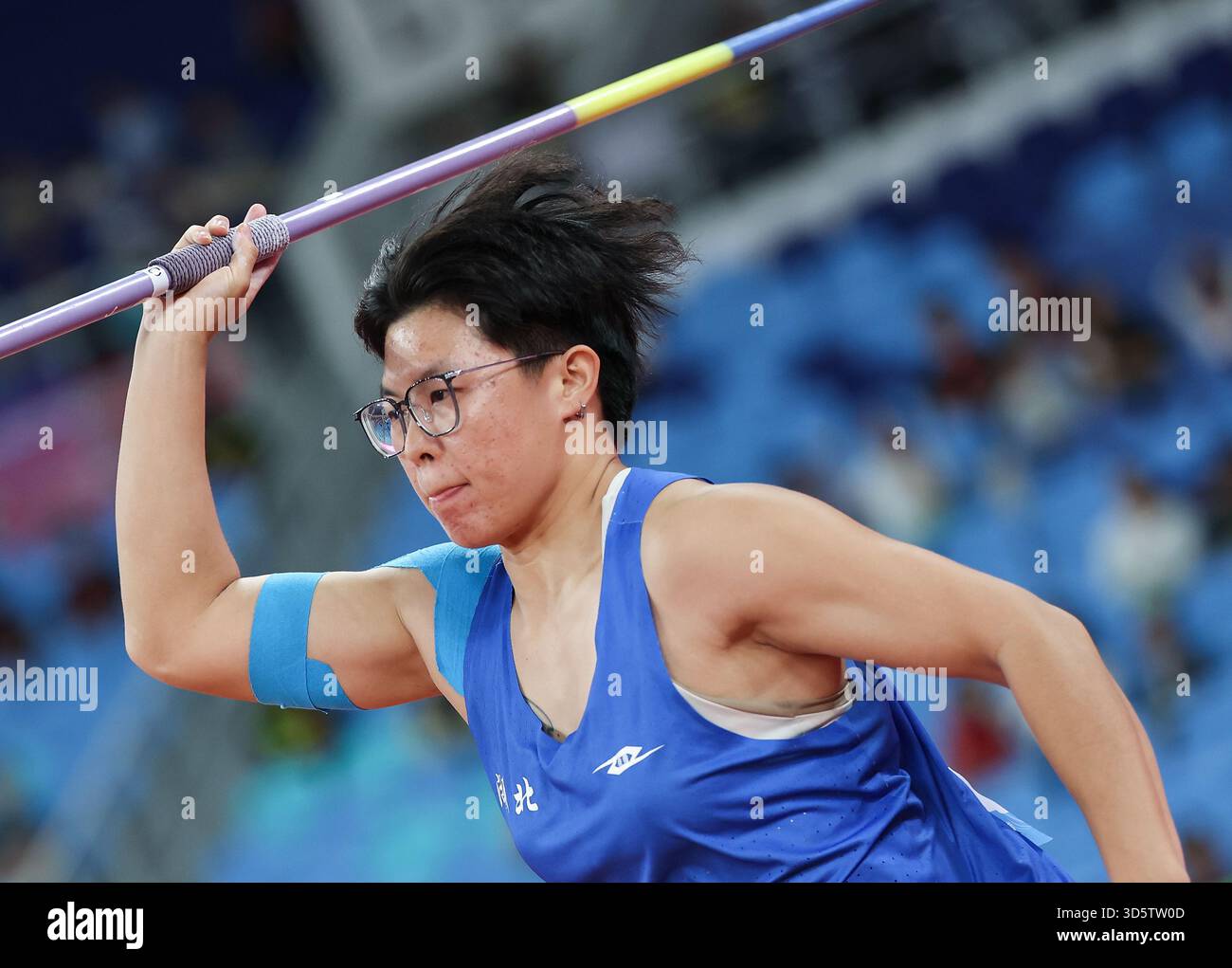 (251117) -- GUANGZHOU, Nov. 17, 2025 (Xinhua) -- Su Lingdan of Hubei ...
