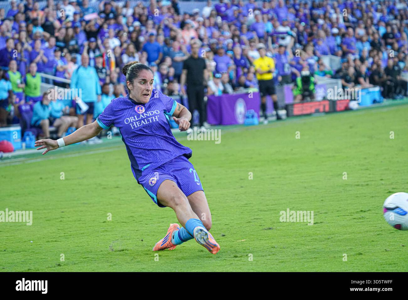 Orlando, Florida, USA, November 16, 2025, Orlando Pride player Oihane ...