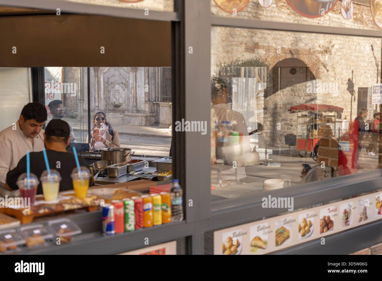 17 November 2025, Turkey, Istanbul: A street snack bar in the ...