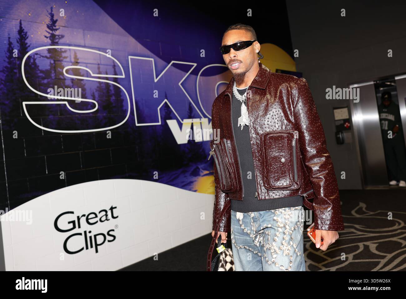 Minnesota Vikings wide receiver Justin Jefferson arrives at U.S. Bank ...