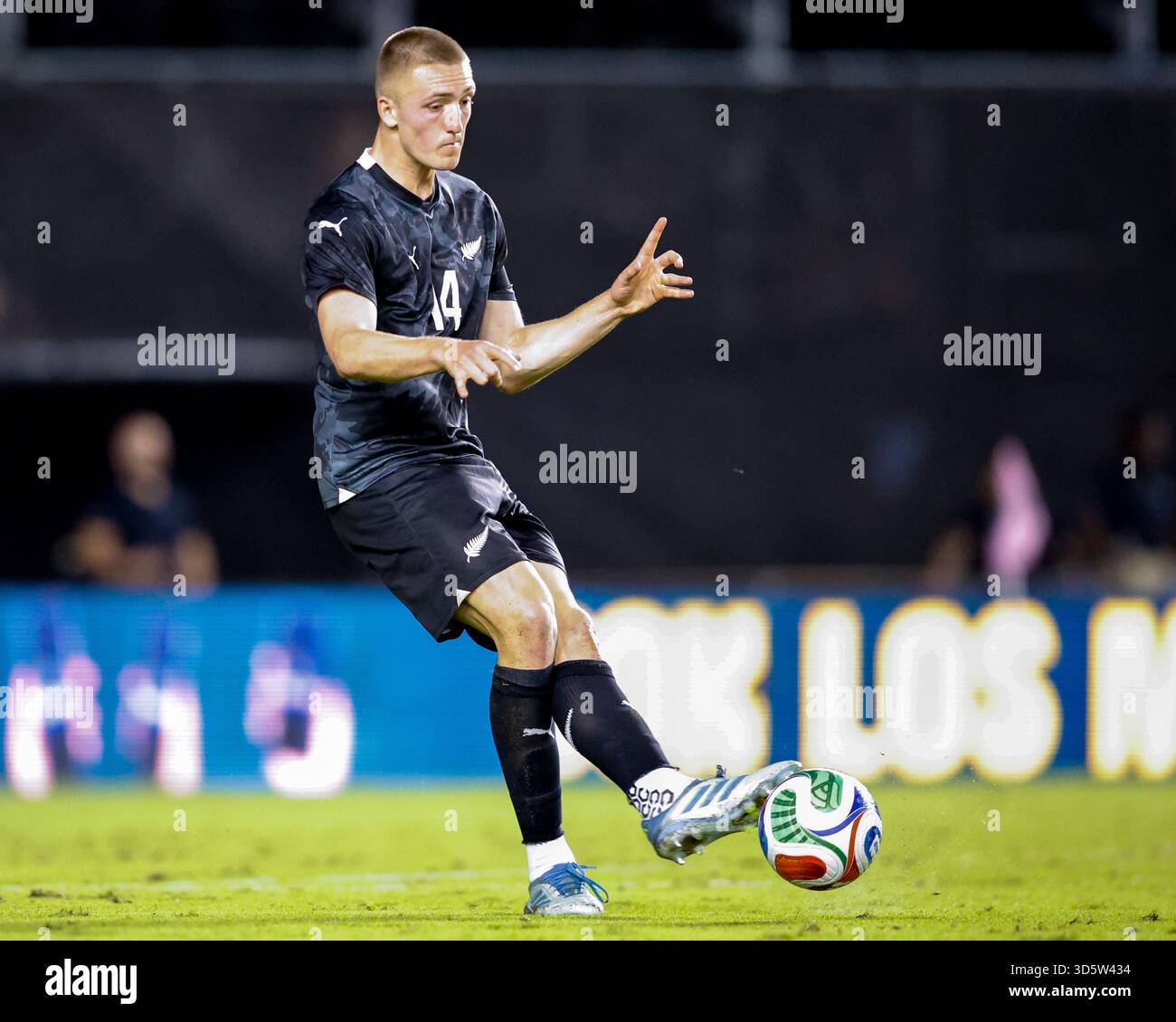 FORT LAUDERDALE - NOVEMBER 15: New Zealand defender Finn Surman (14 ...
