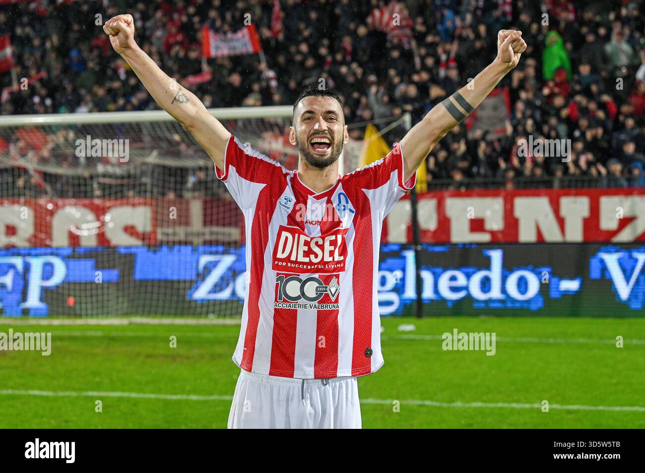 Giuseppe Cuomo of L.R. Vicenza celebrates during the Italian Serie C ...