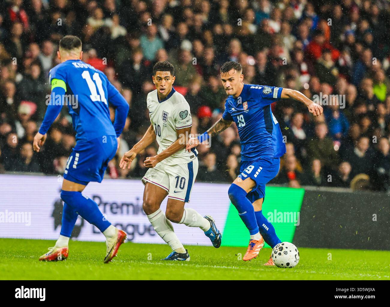 London, UK. 13th Nov, 2025. England's Jude Bellingham and Serbia's ...