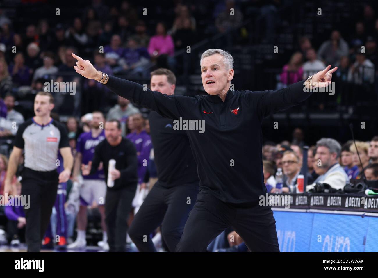 Chicago Bulls head coach Billy Donovan coaches from the sideline during ...