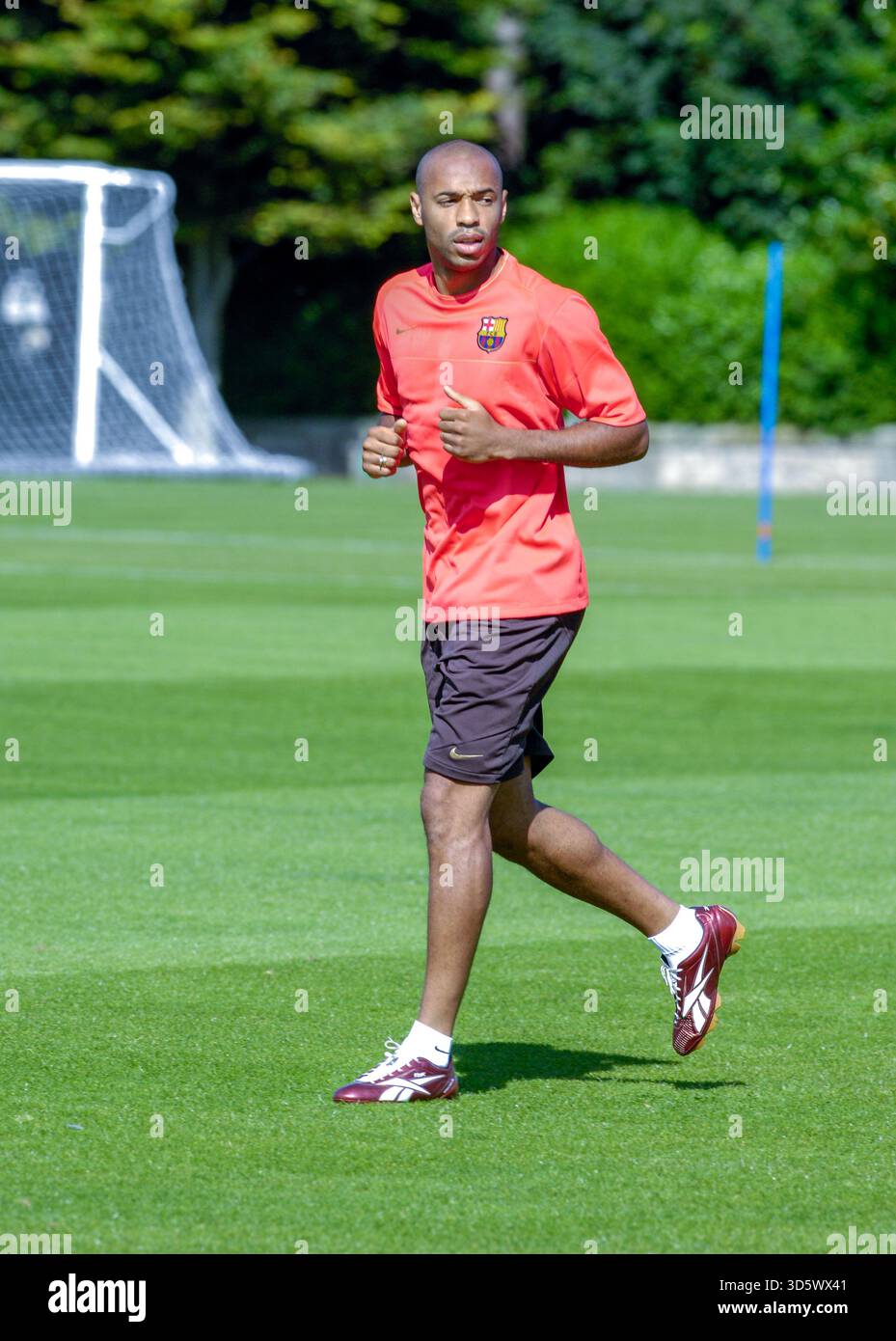 Henry barcelona champions league hi-res stock photography and images ...