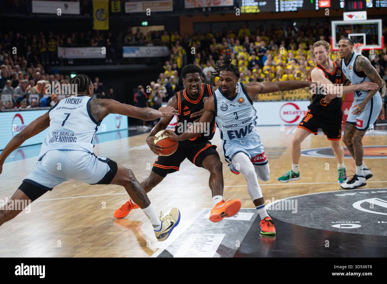 17.11.2025, Rasta Dome, Vechta, GER, BBL Cup, Quarterfinals, Rasta ...