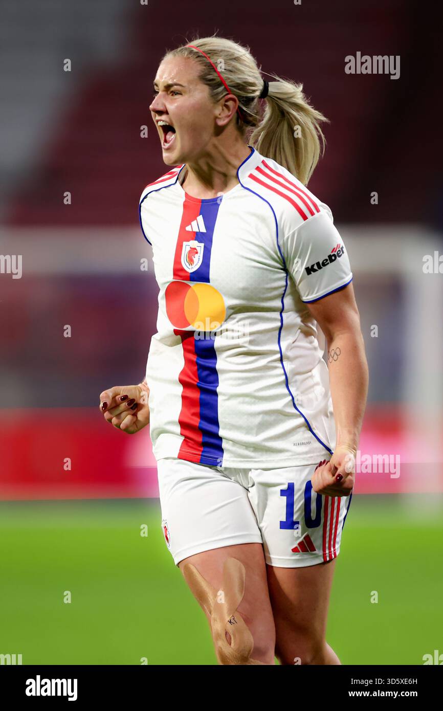 Lyon, France, November 11th 2025: During the UEFA Womens Champions ...