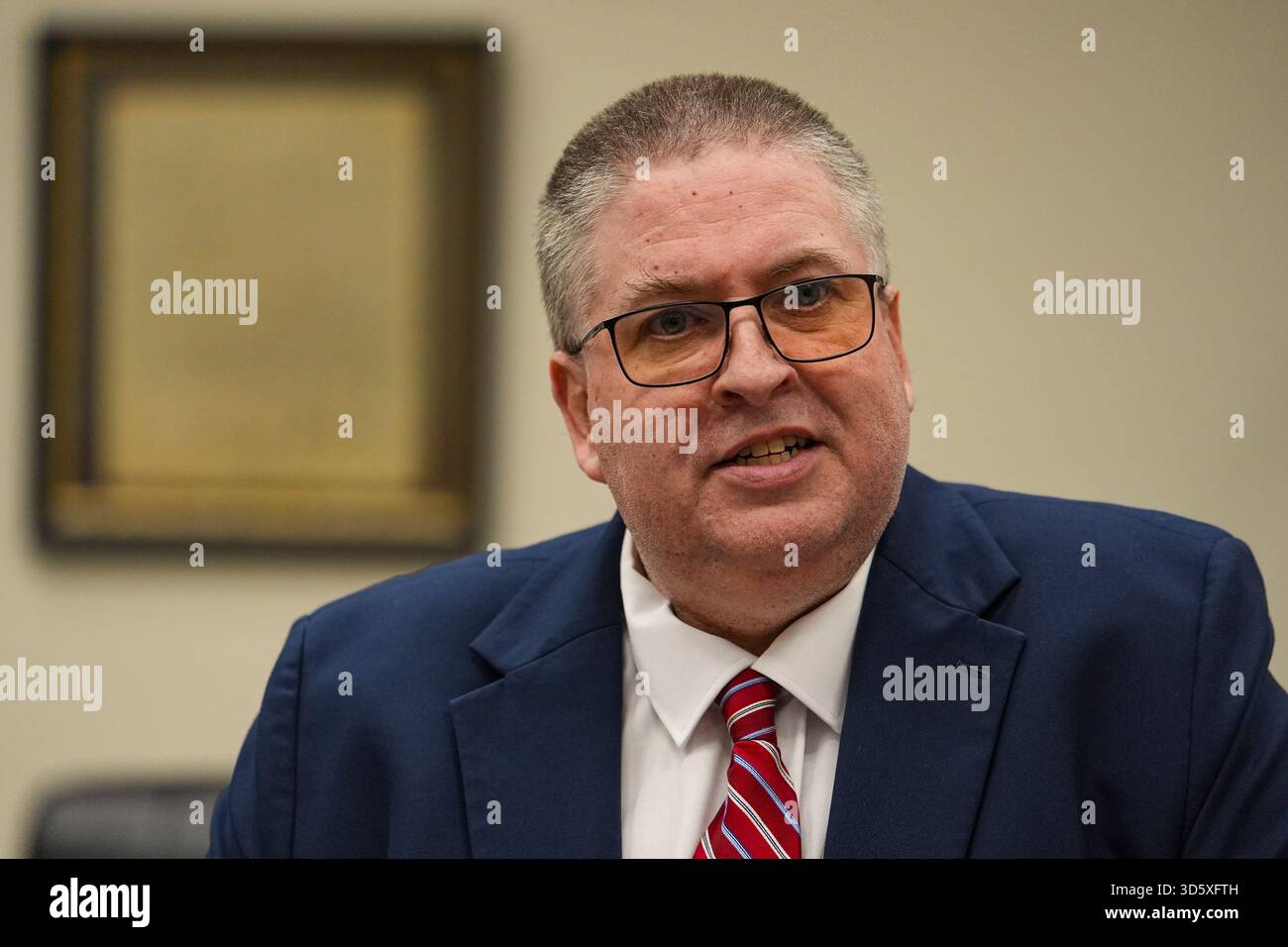 Boone County Prosecutor Kent Eastwood announces that voluntary ...