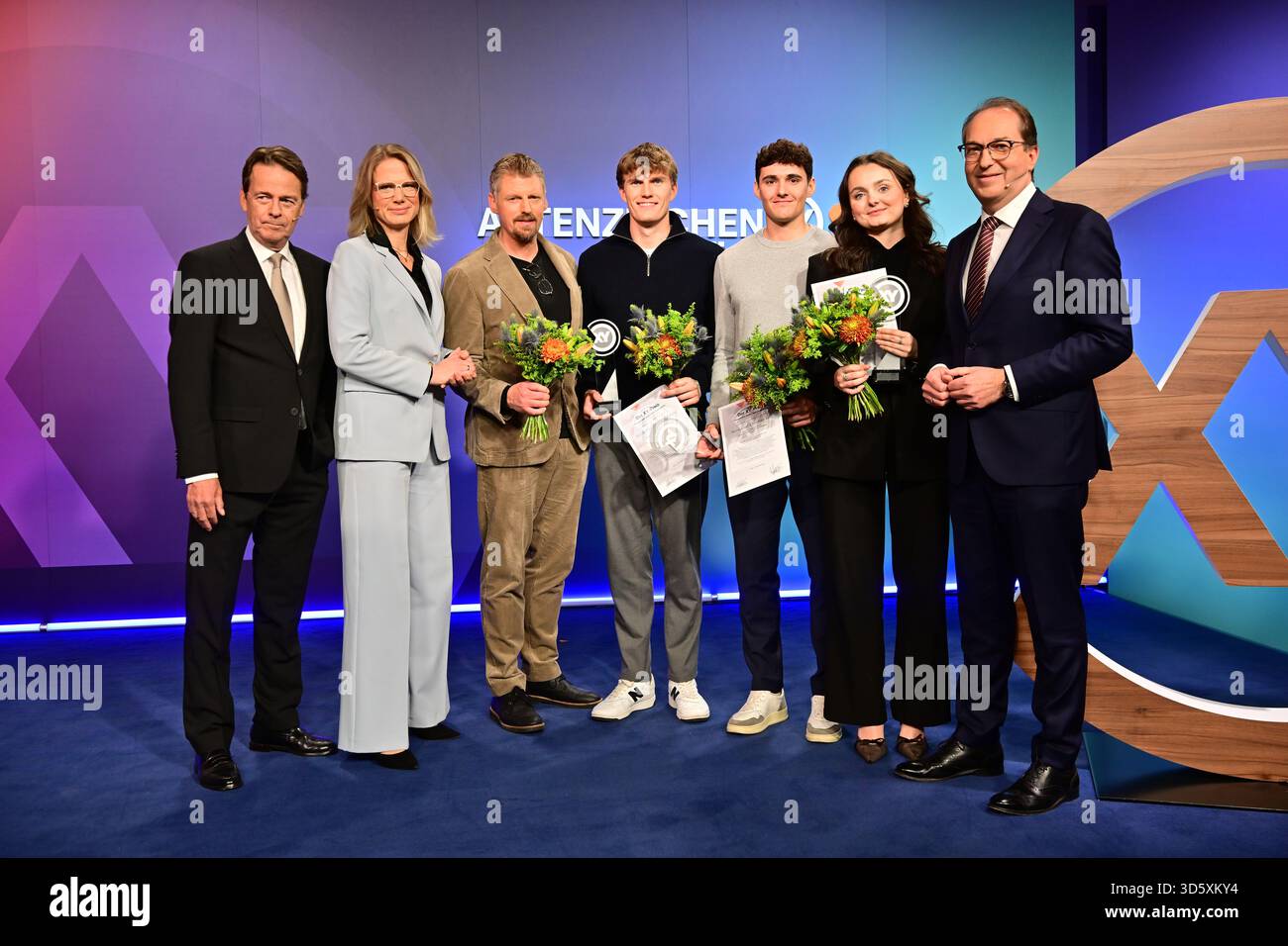 17 November 2025, Berlin: Rudi Cerne (l-r), presenter of "Aktenzeichen ...