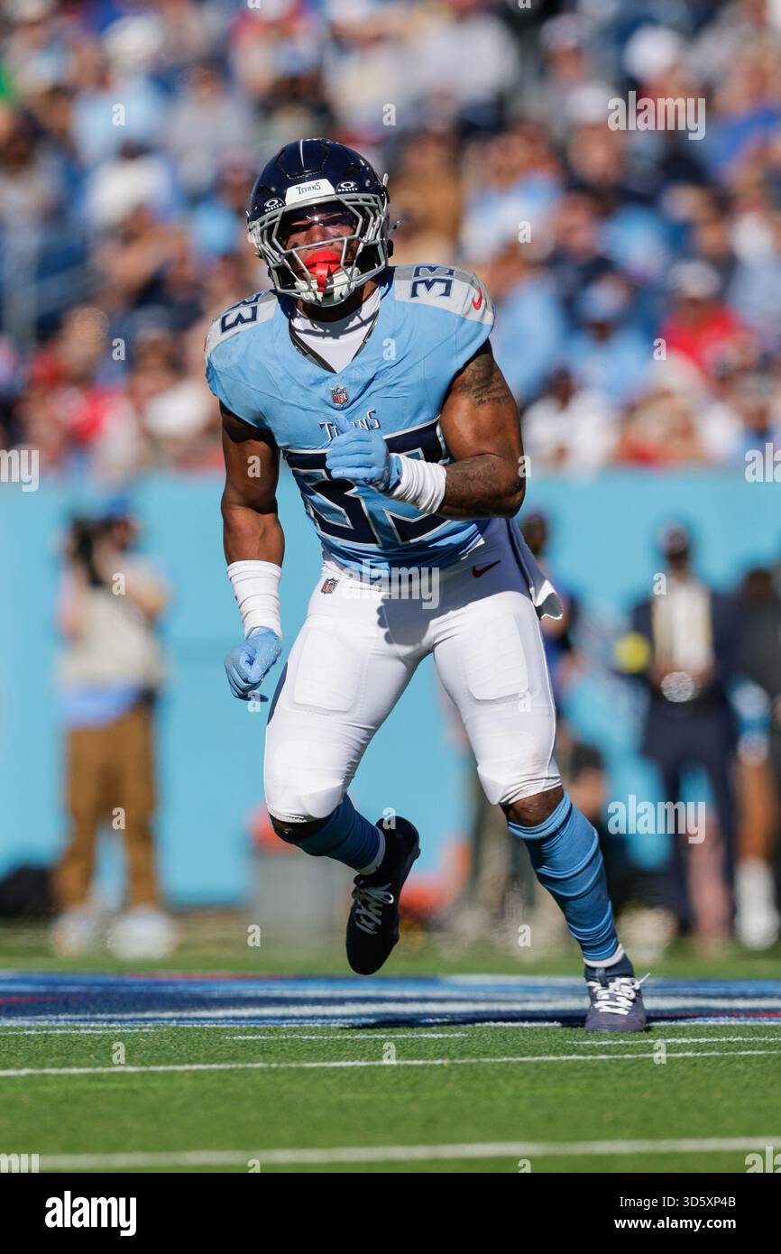 Tennessee Titans linebacker Cedric Gray (33) defends during the first ...