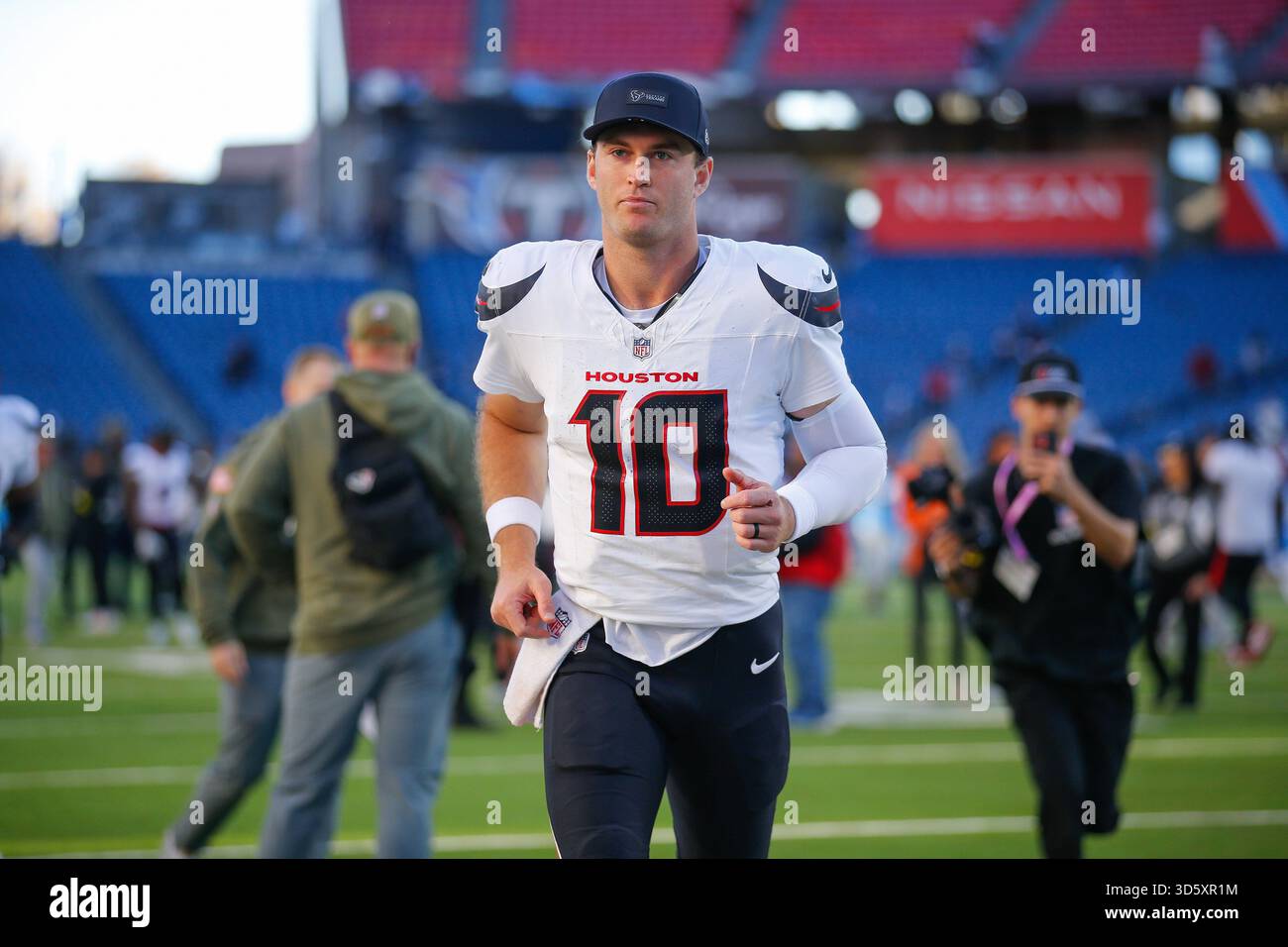 Houston Texans quarterback Davis Mills (10) walks off the field ...