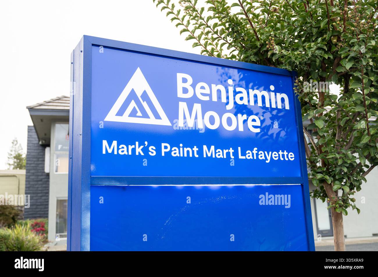 Sign for Benjamin Moore Paint, with local affiliate Mark's Paint Mart ...