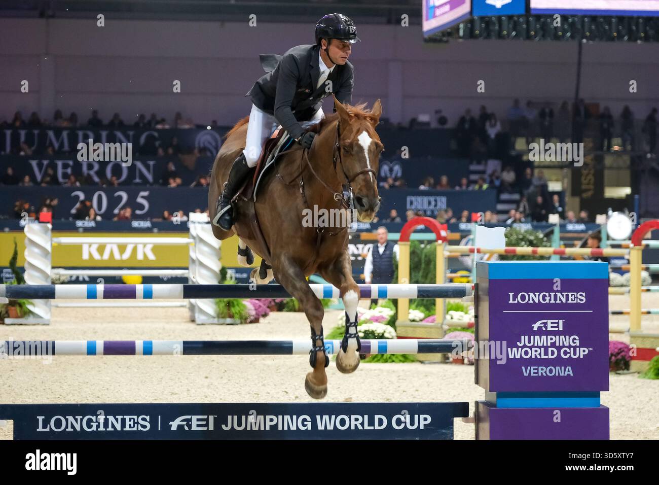 Julien Epaillard from France, ride Easy Up de Grandry, is in action ...