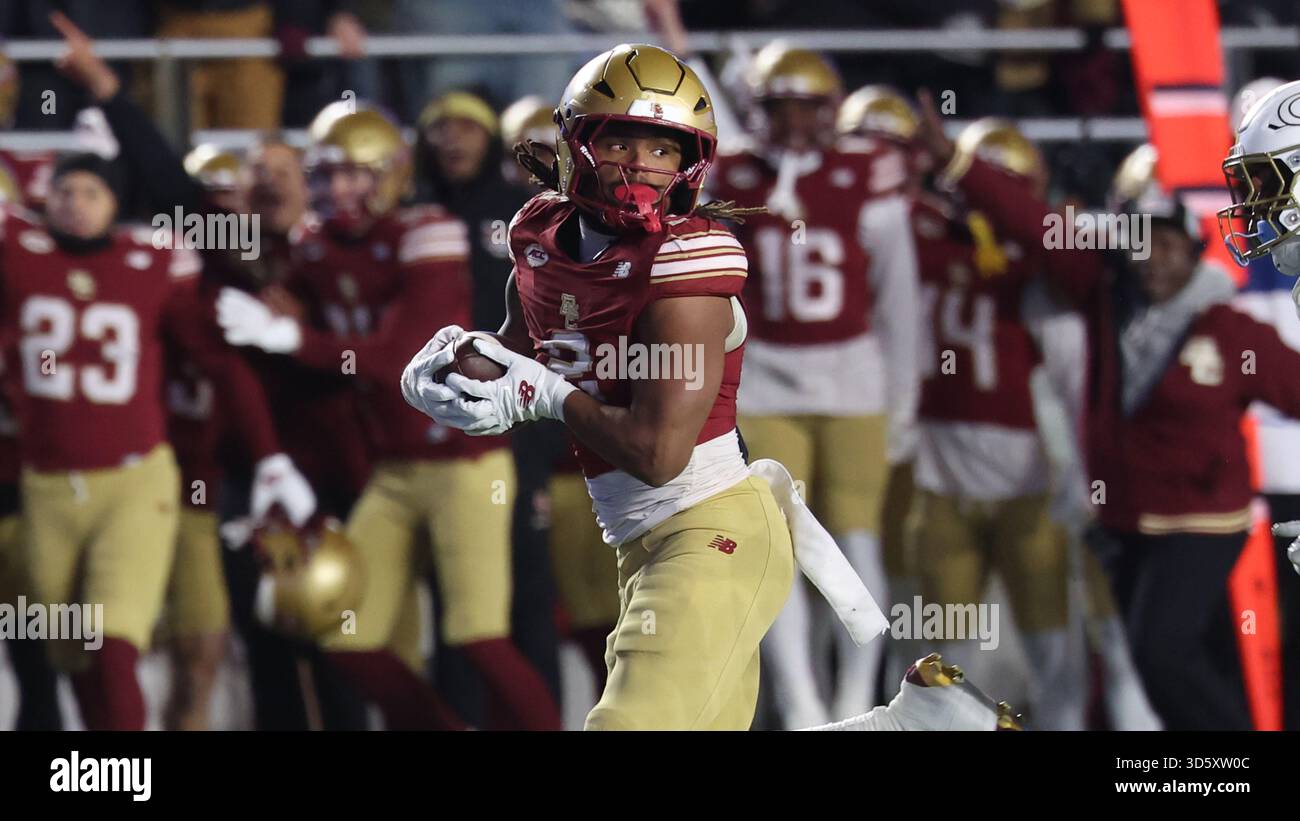 Boston College running back Turbo Richard (2) scores a touchdown during ...