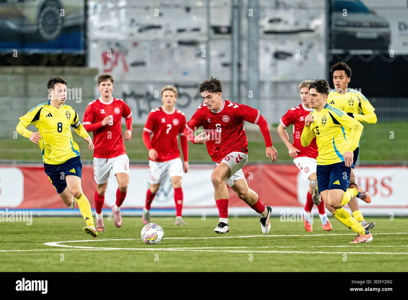 Baden, Switzerland, November 15th 2025 Simon Stuker (6 Denmark), middle ...