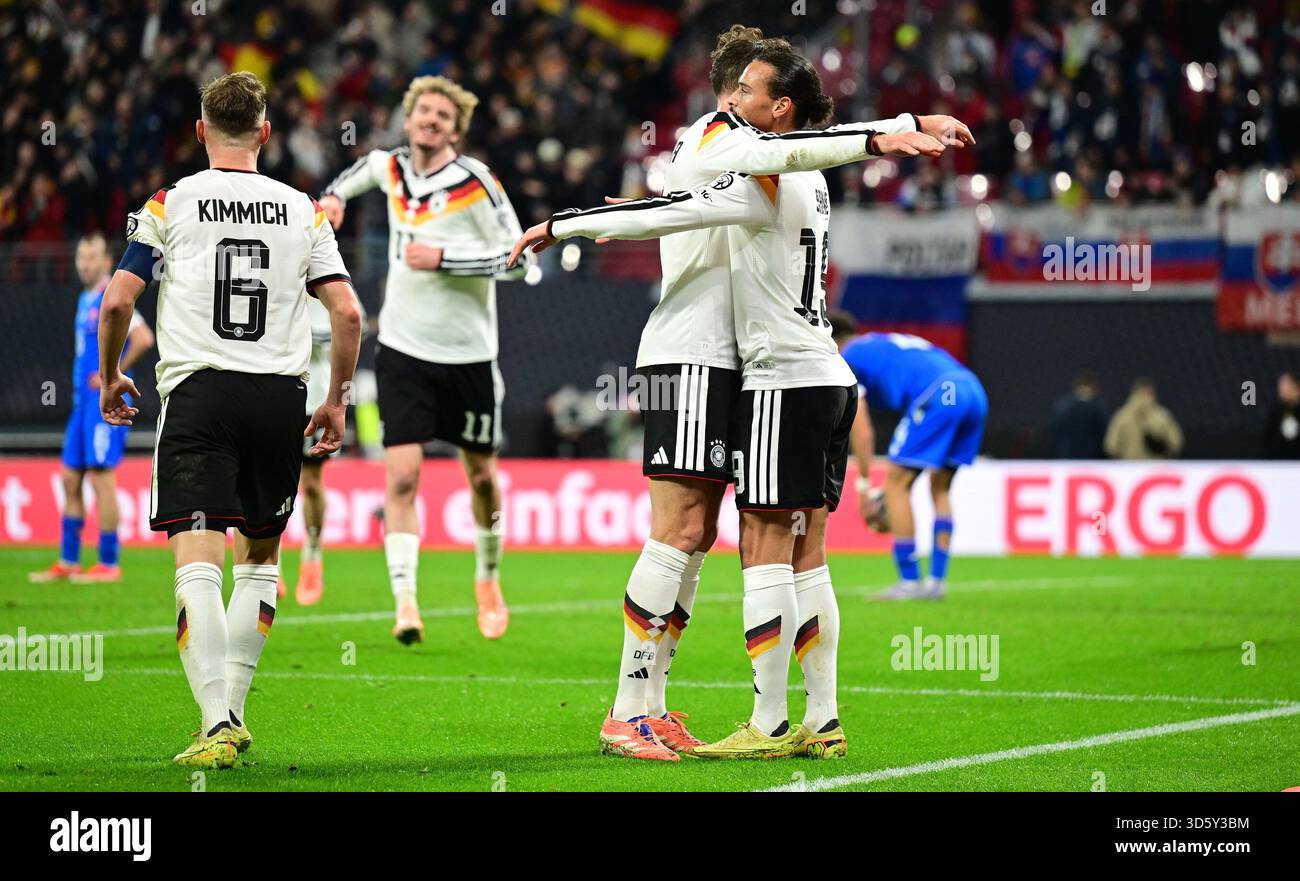 4:0 Goal, celebration, from left: Joshua Kimmich, Leon Goretzka, goal ...