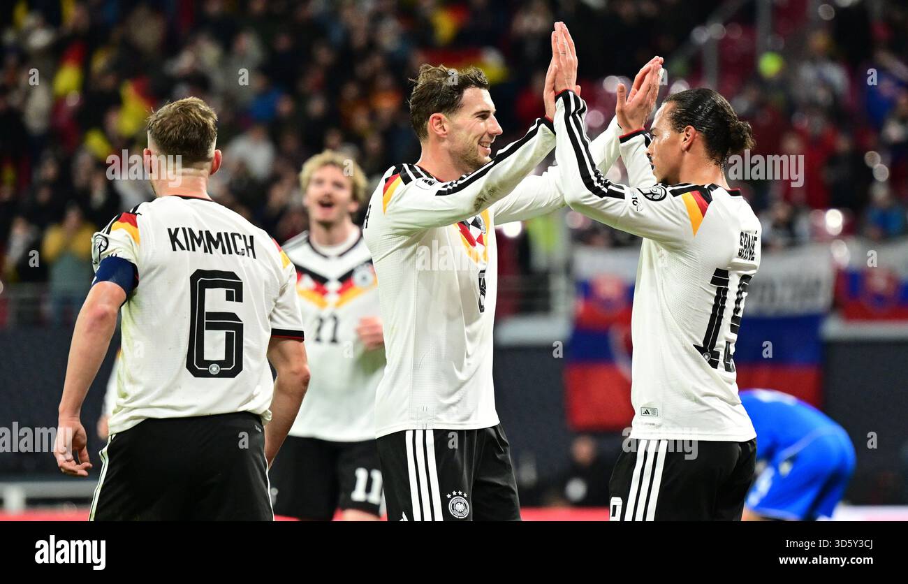4:0 Goal, celebration, from left: Joshua Kimmich, Leon Goretzka, goal ...