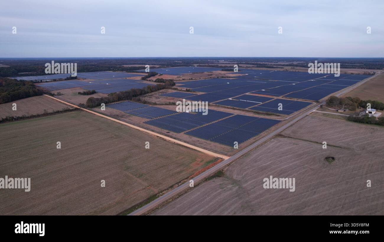 Solar power plant inverter station hi-res stock photography and images ...
