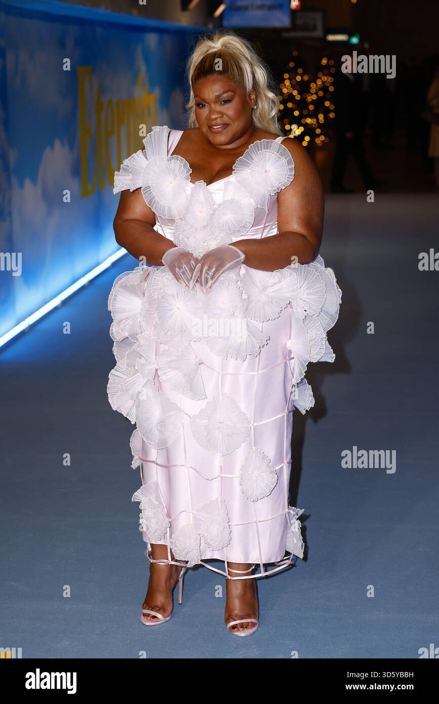 Da'Vine Joy Randolph poses for photographers upon arrival at the ...