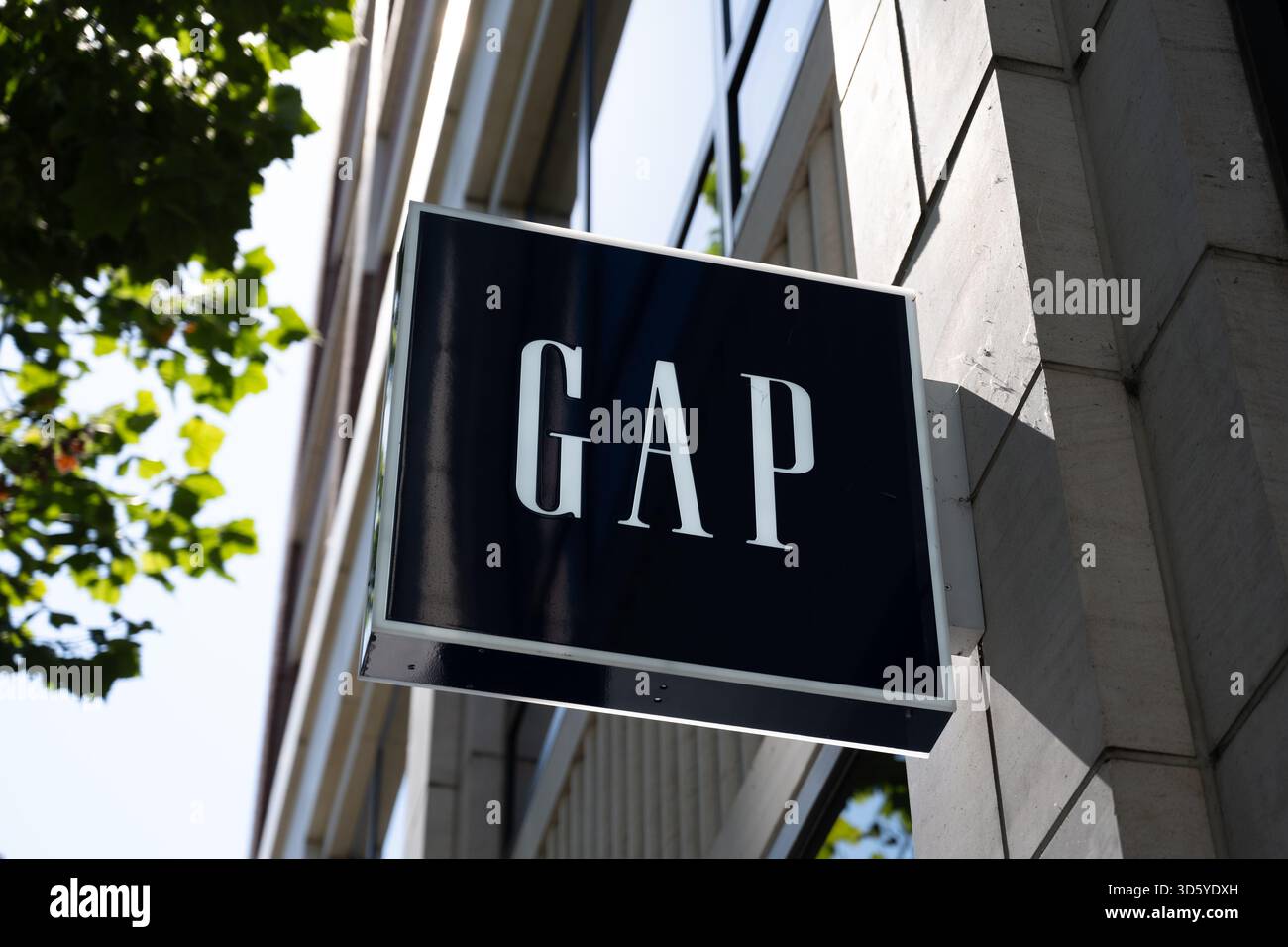 GAP storefront sign on exterior of retail building, San Francisco ...