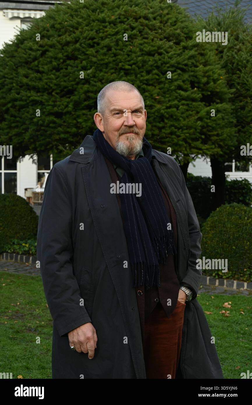 Schauspieler Dietmar Bär Kommissar Freddy Schenk posiert am Set des 98 ...