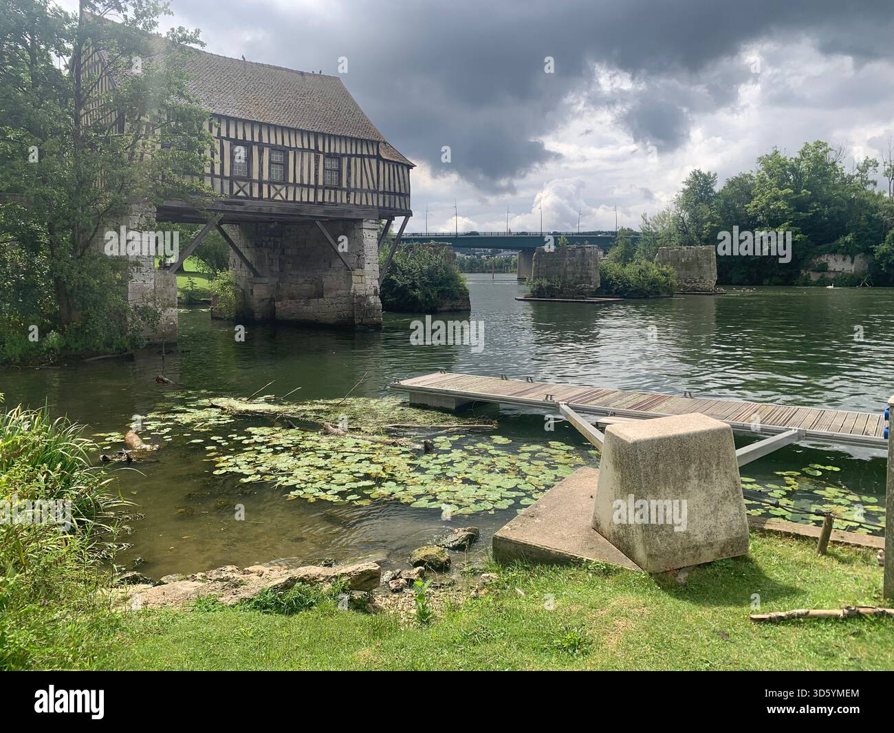 Bienvenue a vernon hi-res stock photography and images - Alamy