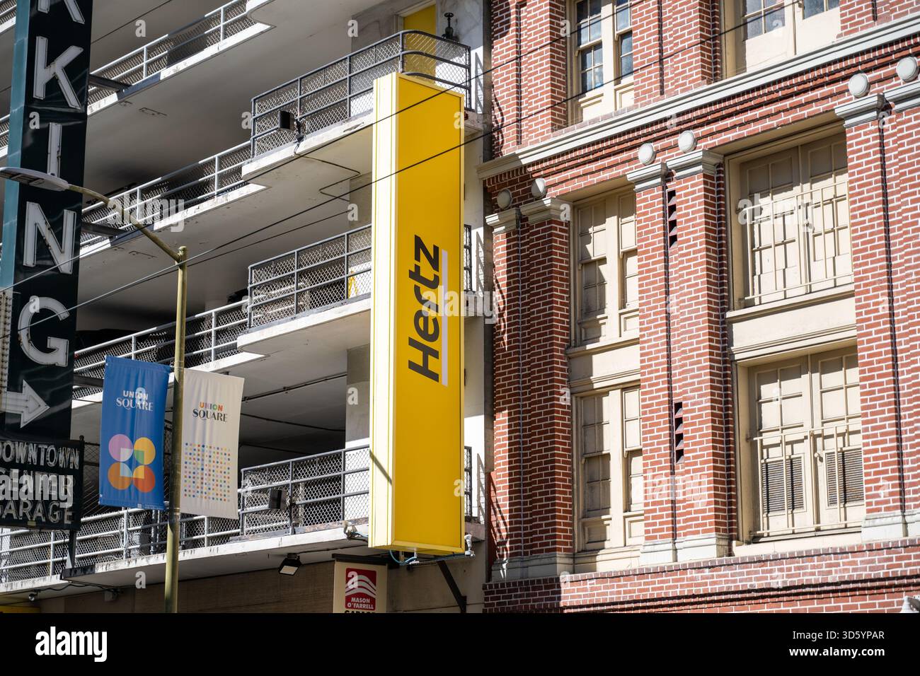 Vertical Hertz car rental sign on parking structure near Union Square ...