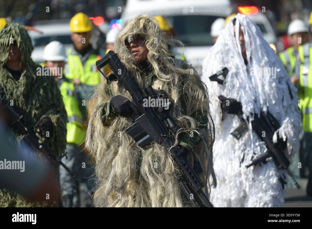 Mexican army members taking part during the civic-military parade for ...