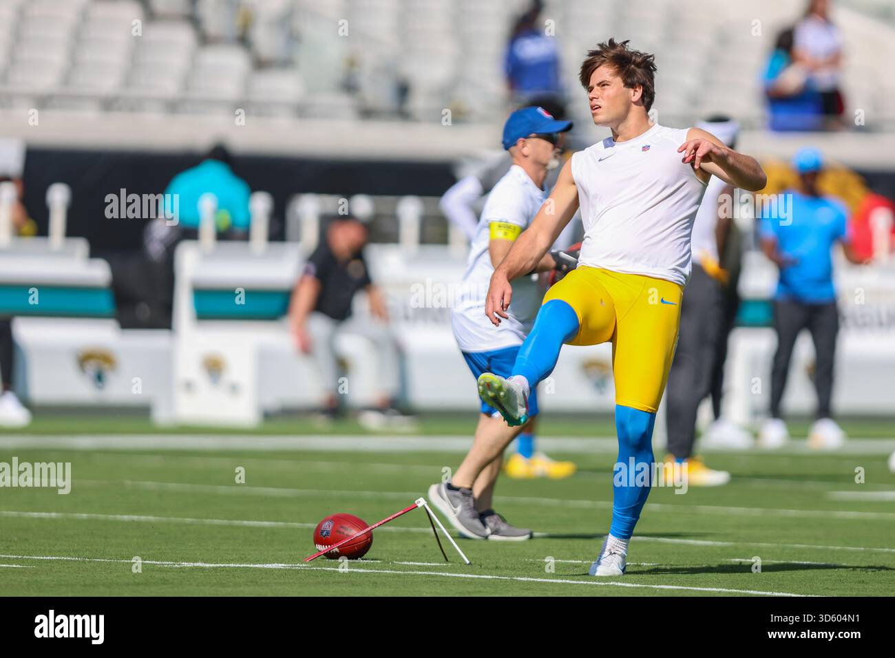 Los Angeles Chargers place kicker Cameron Dicker (11) warms up before ...