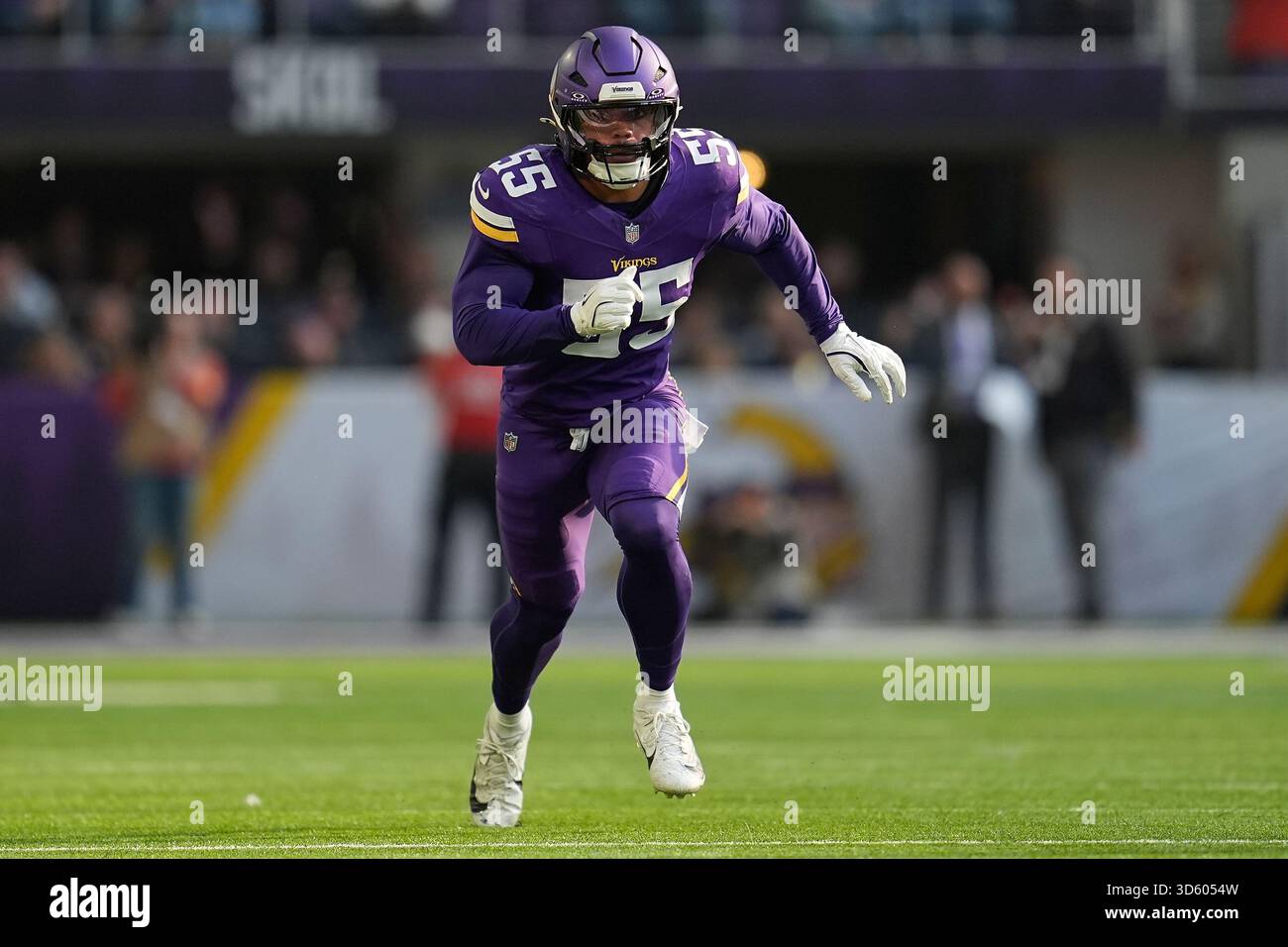 Minnesota Vikings linebacker Eric Wilson (55) runs during the first ...