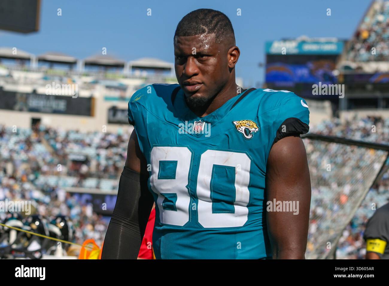Jacksonville Jaguars defensive end Emmanuel Ogbah (90) leaves the field ...