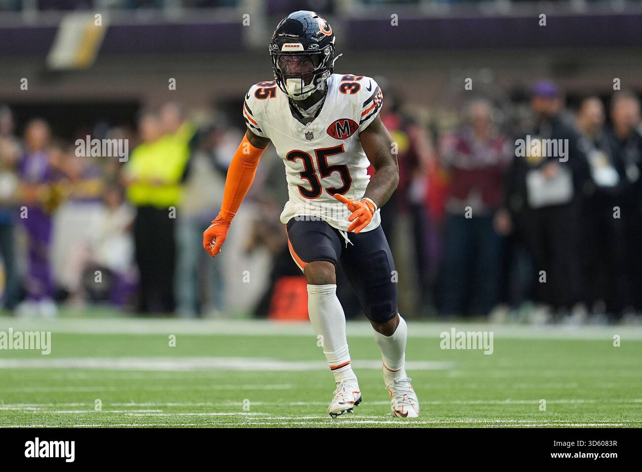 Chicago Bears safety C.J. Gardner-Johnson (35) in action during the ...