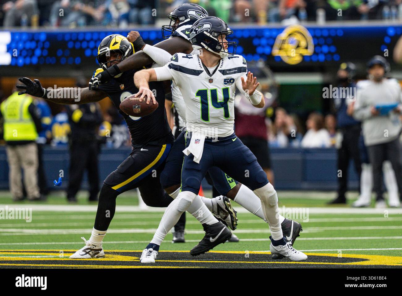 Seattle Seahawks quarterback Sam Darnold (14) throws a pass during a ...