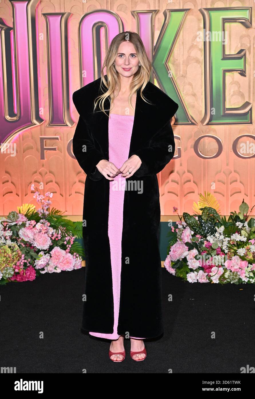 Justine Lupe attends the premiere of "Wicked: For Good" at Lincoln ...