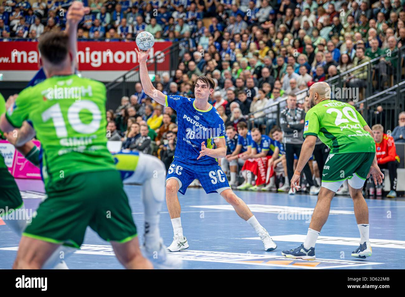 Miro Schluroff (VfL Gummersbach, 15), Cyrill Akakpo (HSG Wetzlar, 20 ...
